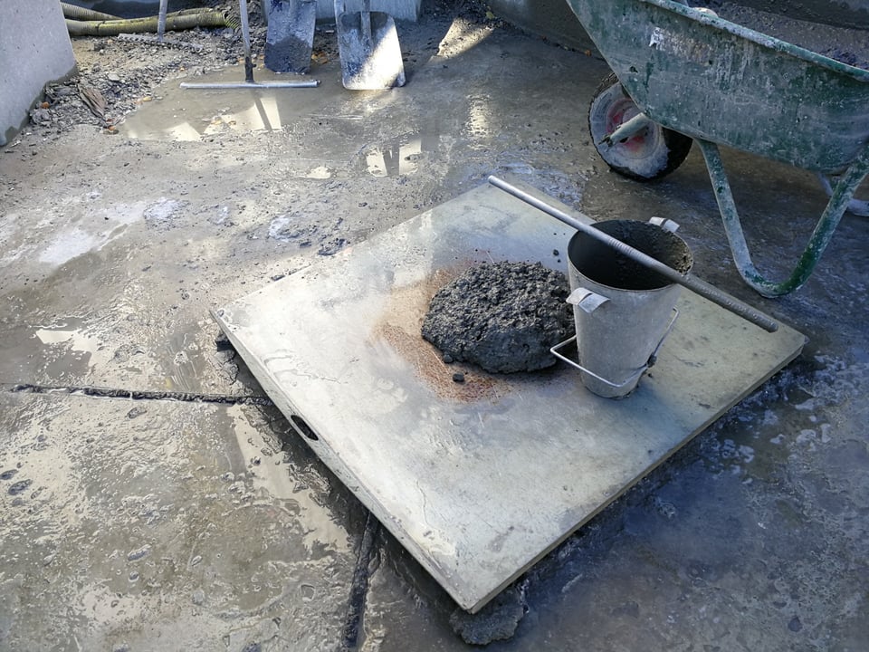 Aggregate moisture probes / measuring