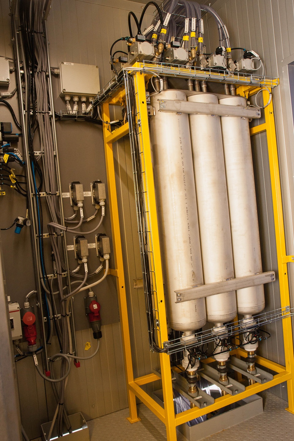 EFFECTIVE STORAGE AND HANDLING OF CONCRETE ADMIXTURES