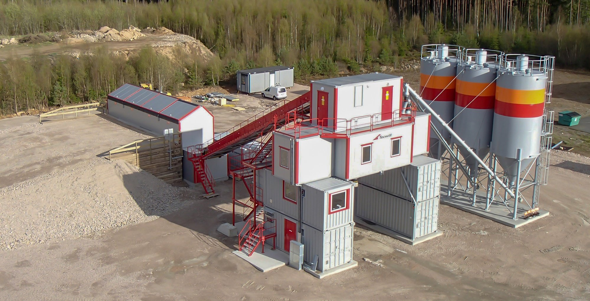 Ready-mix concrete plant